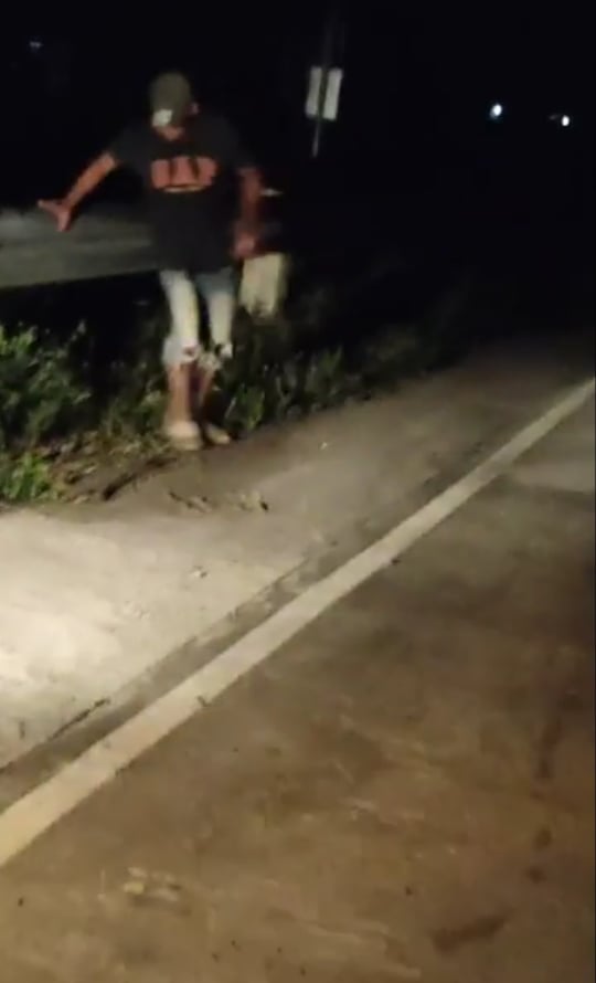 Lalakeng natagpuang nakahandusay sa kalsada, ginulat at napahalakhak ...