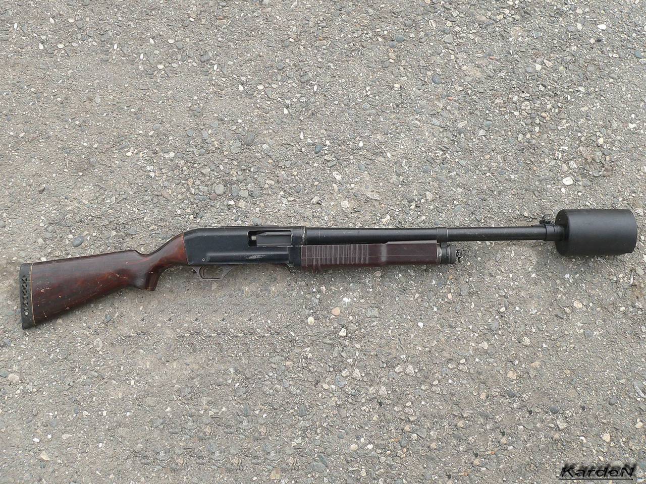 KS-23 (URSS) - Sala de Armas