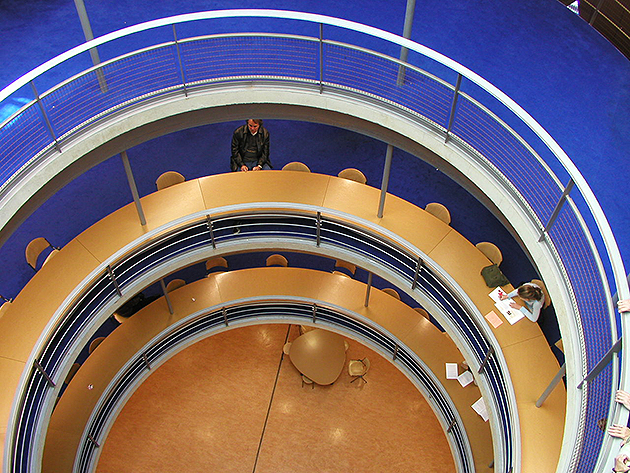CENTRAL LIBRARY DELFT UNIVERSITY
