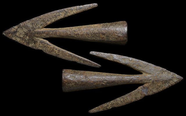 GREX LUPORUM: MEDIEVAL ARROWHEADS DATABASE