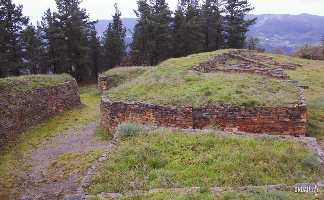 LEHOINABARRA: LIBRO: LOS BASKONES Y NUESTRA HISTORIA