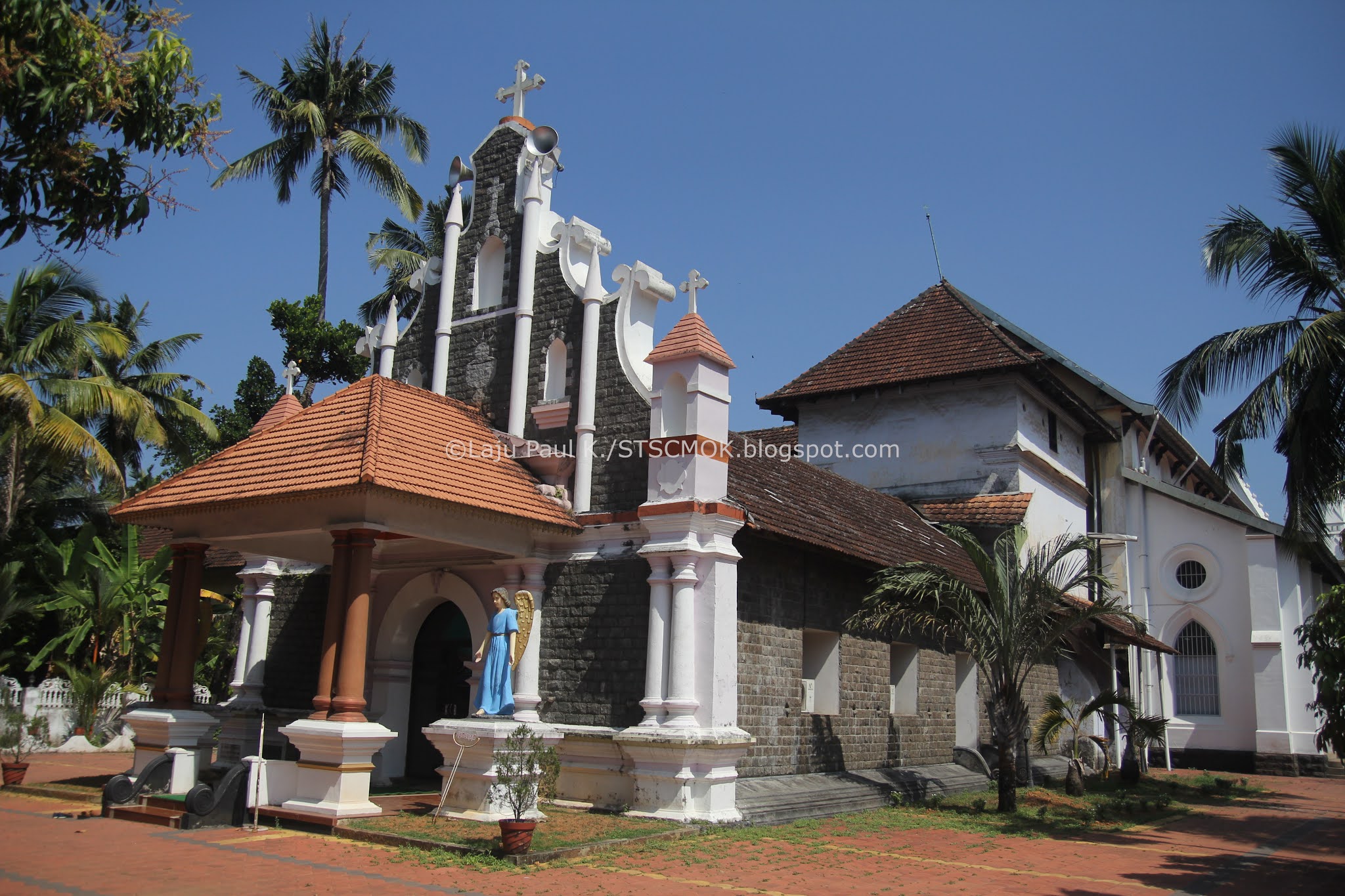 St. Thomas Syrian Christian Monuments of Kerala: Four Sketches of ...