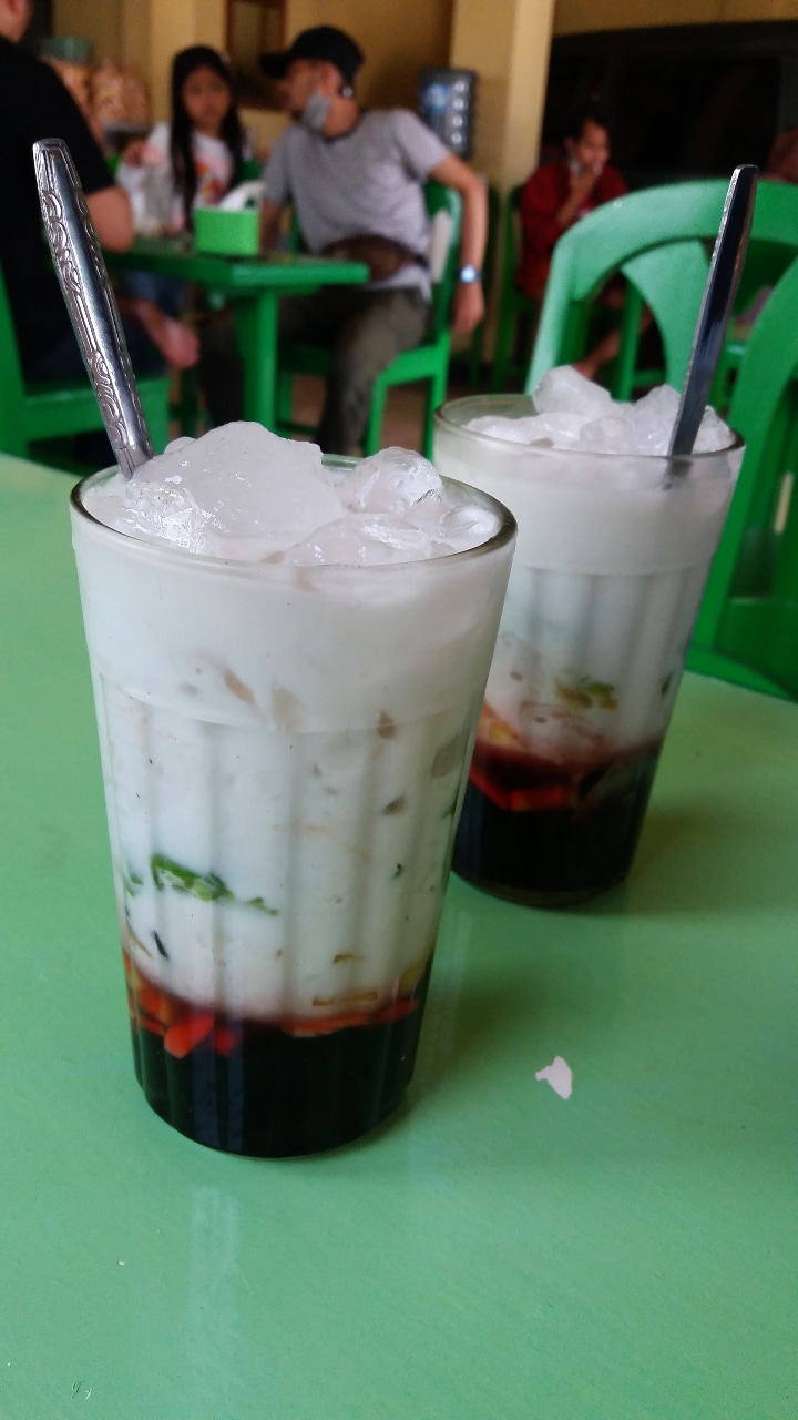 ES SIROP BOJONG IBU MOMOH (KULINER LEGENDARIS DI TASIKMALAYA)