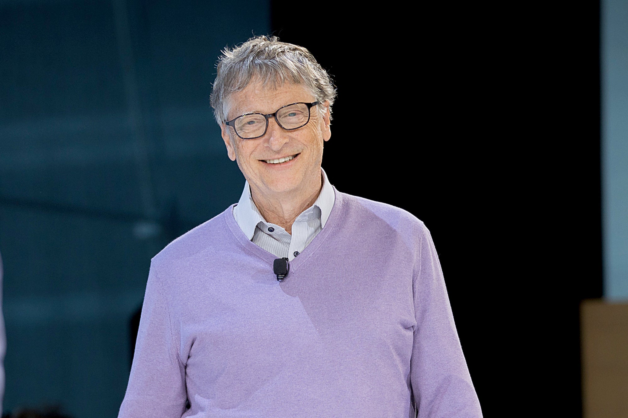 Bill Gates prefers to use an Android device over an iOS one as ...