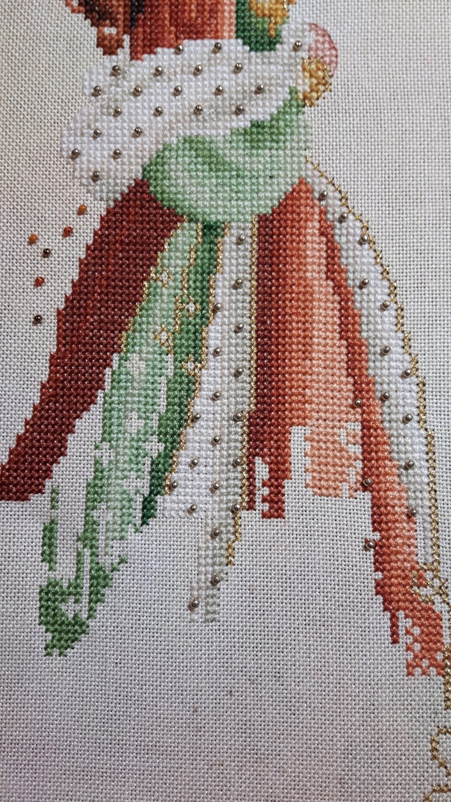 Tales Of A Stitching Mouse: Stitching the days away and other bits and bobs