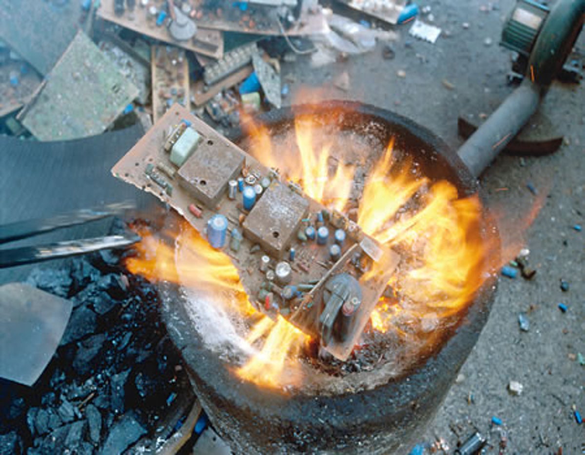 ESCOLA DIÓGENES RIBEIRO DE LIMA: Inglês 1º Ano EM - E-Waste