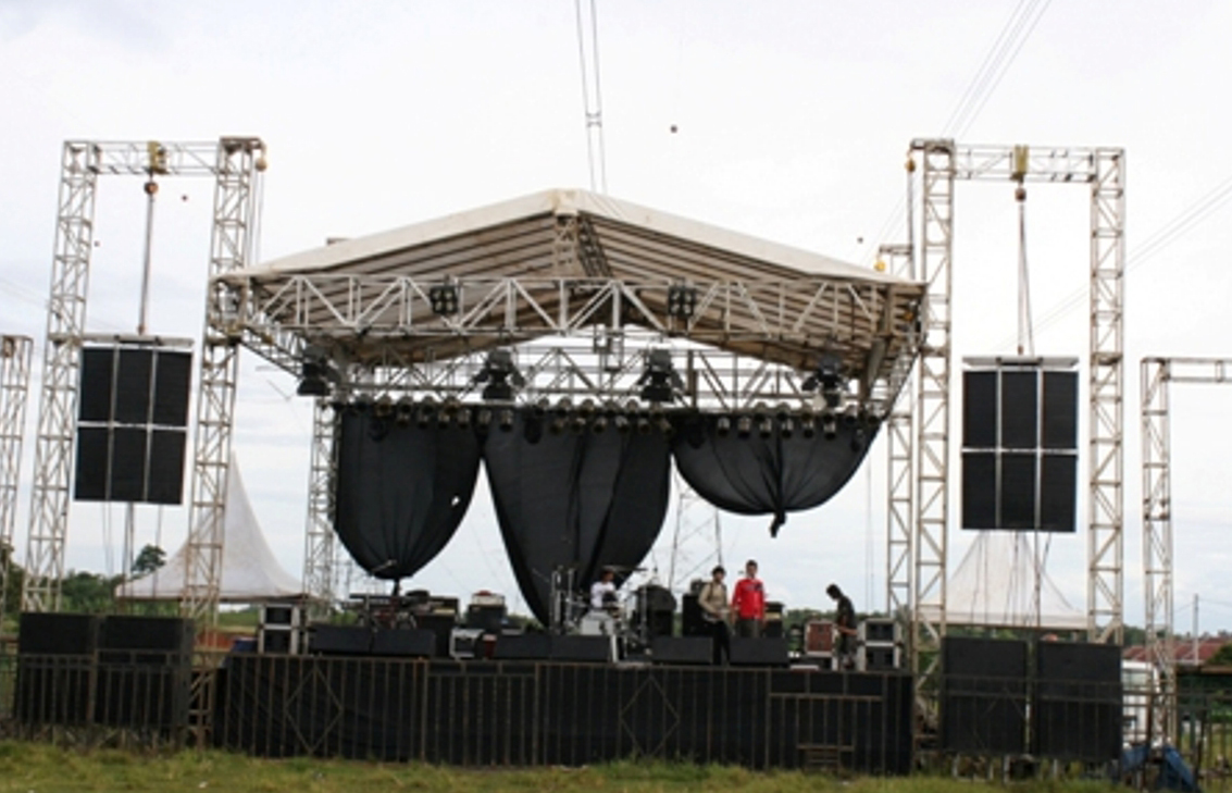 Wharna Pro: Sewa Panggung dan Rigging