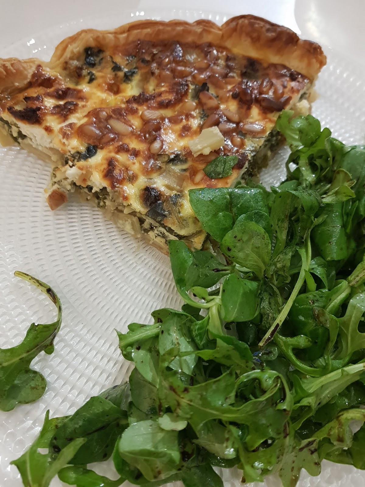 Céline en cuisine !: Tarte aux blettes, chèvre et pignons de pin