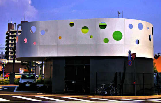 More glimpses of unfamiliar Japan: Kumamoto Station Koban