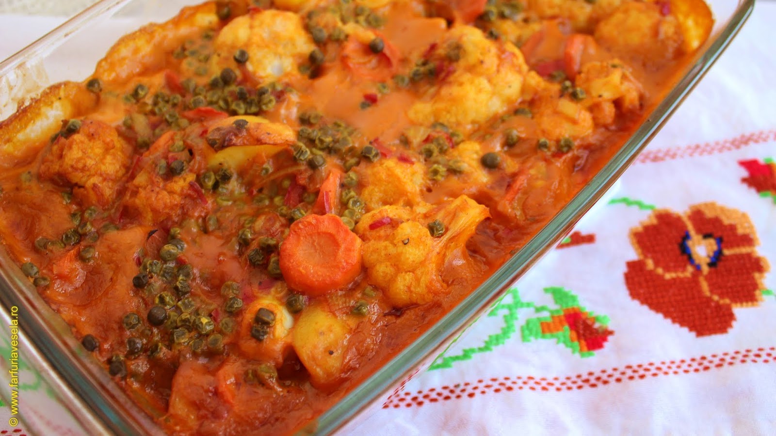 Farfuria vesela: Mancare vegana cu conopida - Vegan meal with cauliflower