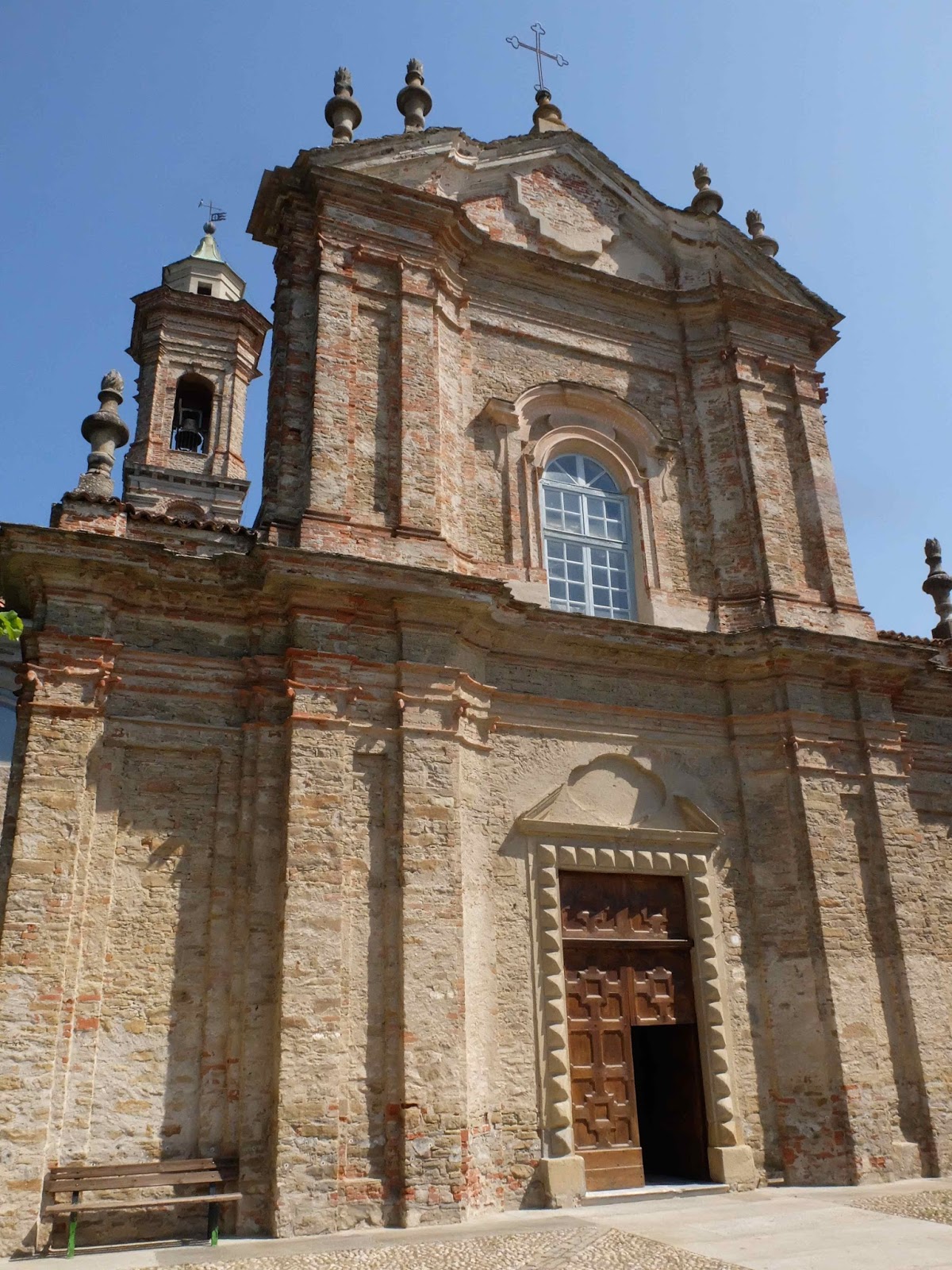le promeneur du 68: Murazzano, un village remarquable, et peu connu, du ...