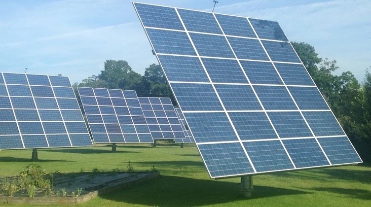 Bagian pada Panel Surya yang Menyerap Panas Matahari | Fisika