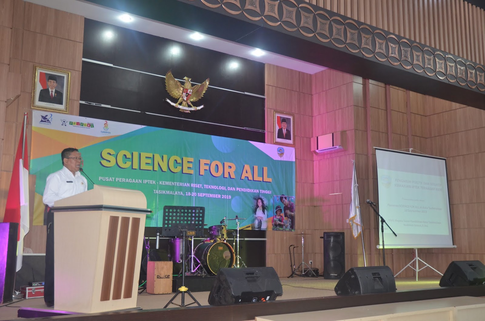 SCIENCE CENTER TERBESAR DI INDONESIA, PP-IPTEK, KEMENRISTEKDIKTI ...