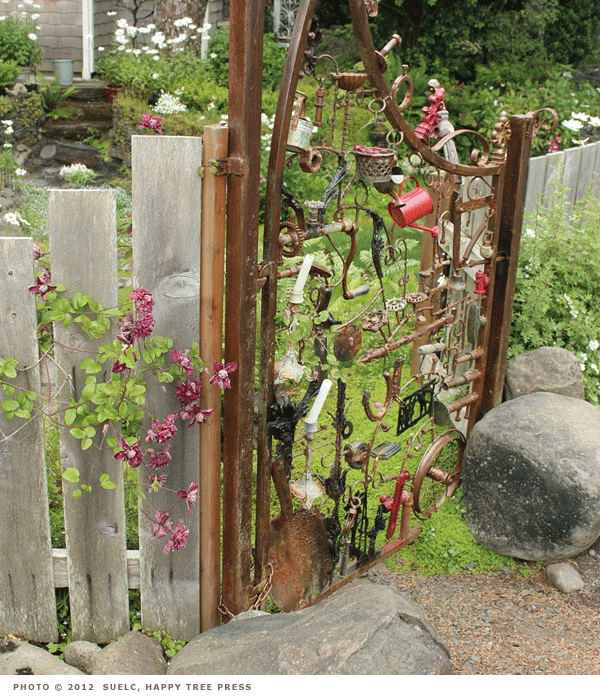 Little Sunny Studio: Recycled Art: Garden Gate