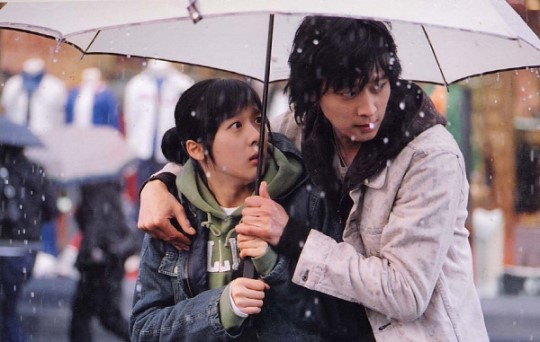 #888 Famous umbrella scenes - kkuljaem