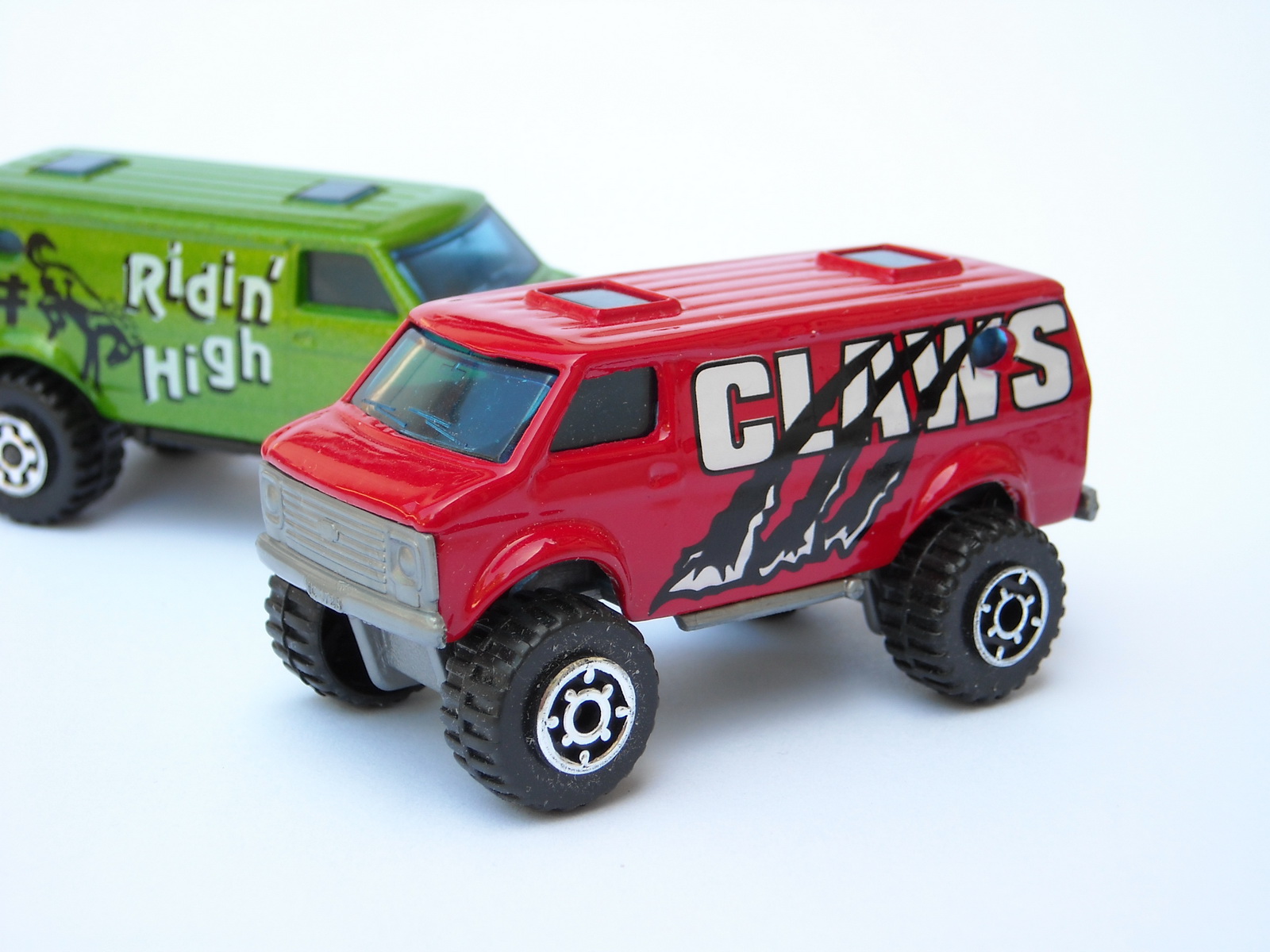 Matchbox Memories: Matchbox 4x4 Chevy Van - UPDATE