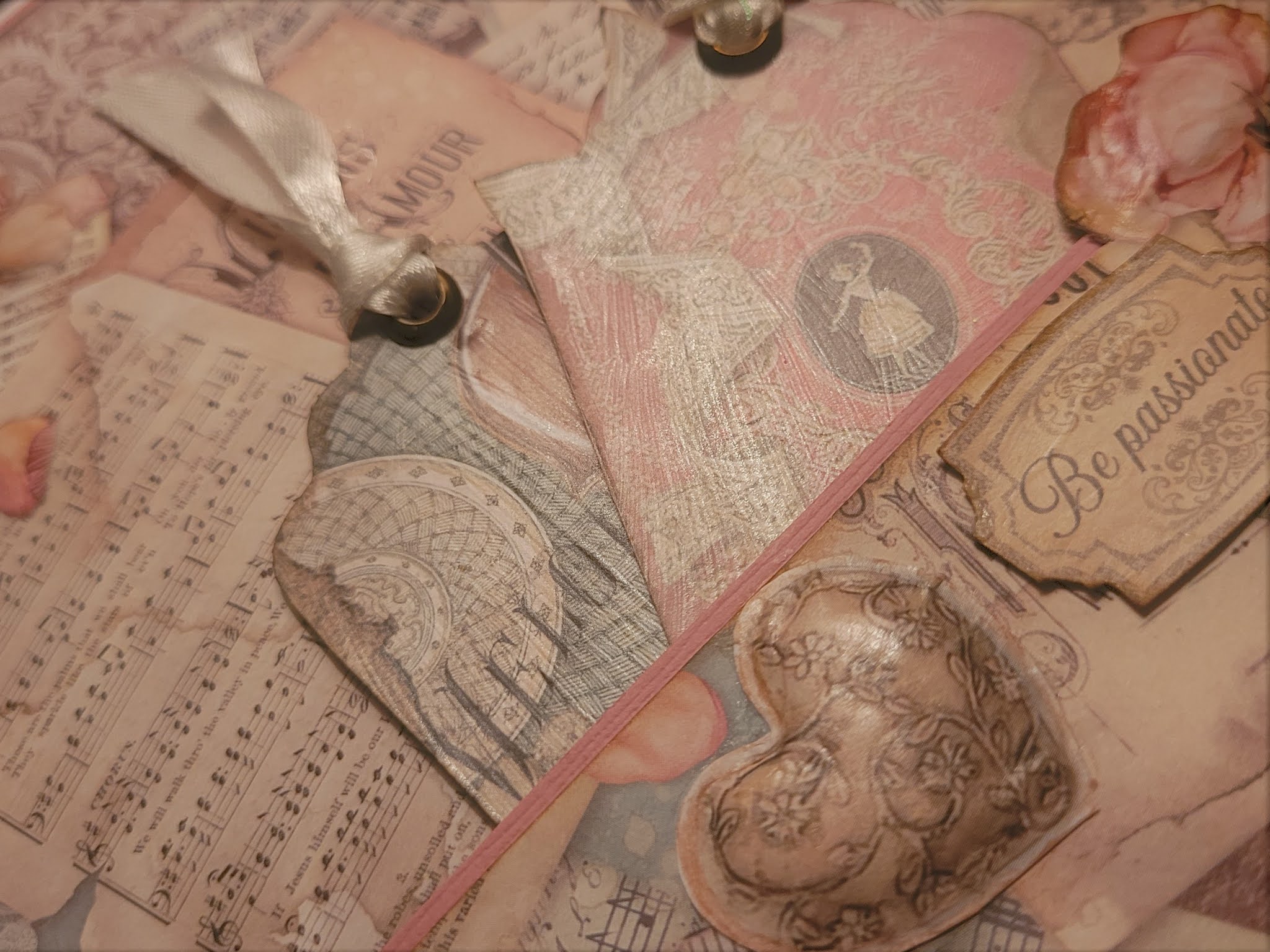 The NuttyBookMaker: Stamperia Passion Mini Album Tutorial