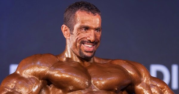 world bodybuilders pictures: bodybuilder mujtaba notarki smiling in contest