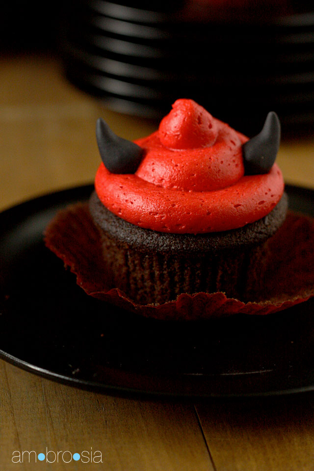 ambrosia: Devilish Devil's Food Cupcakes