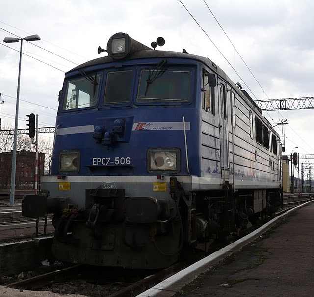 Pociągi pod specjalnym nadzorem: EU07