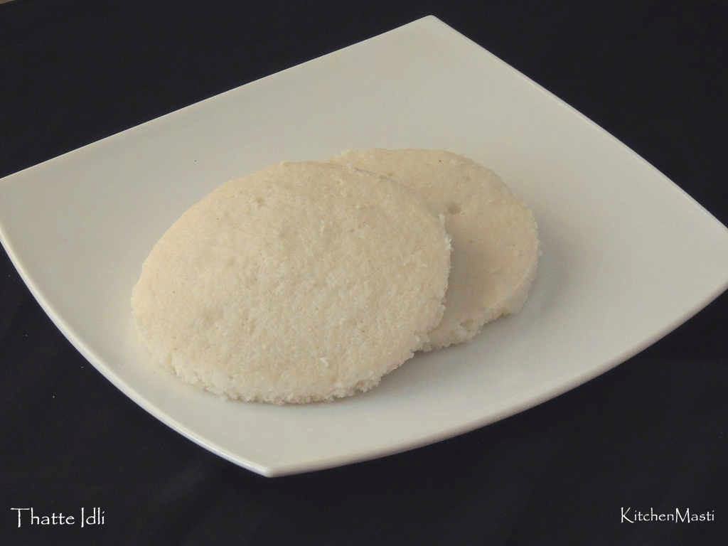Thatte Idli / Plate Idli Recipe | Vegetarian Recipes