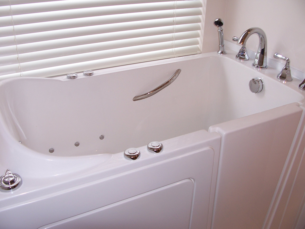 SafeStepTub | What you should know about the Safe Step Tub: Before you ...
