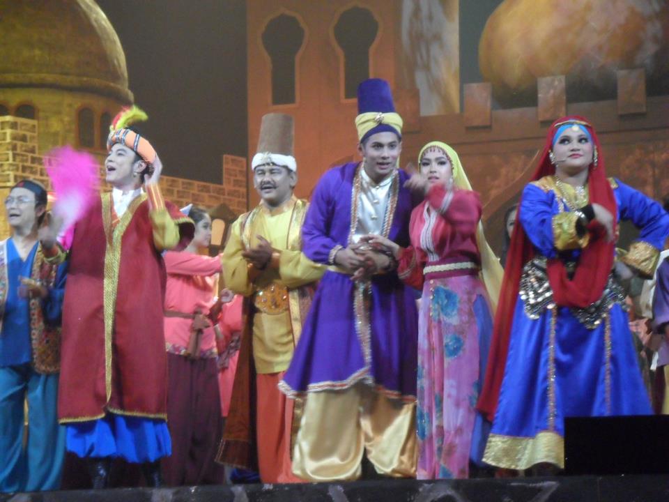 nolli.cious: Ali Baba Bujang Lapok The Musical