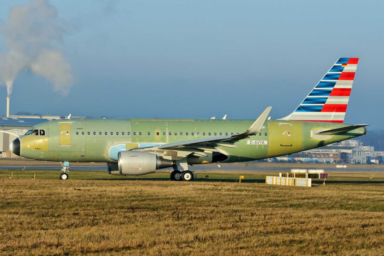 Airbus Hamburg Finkenwerder News: A319-115SL, American Airlines, N9029F ...