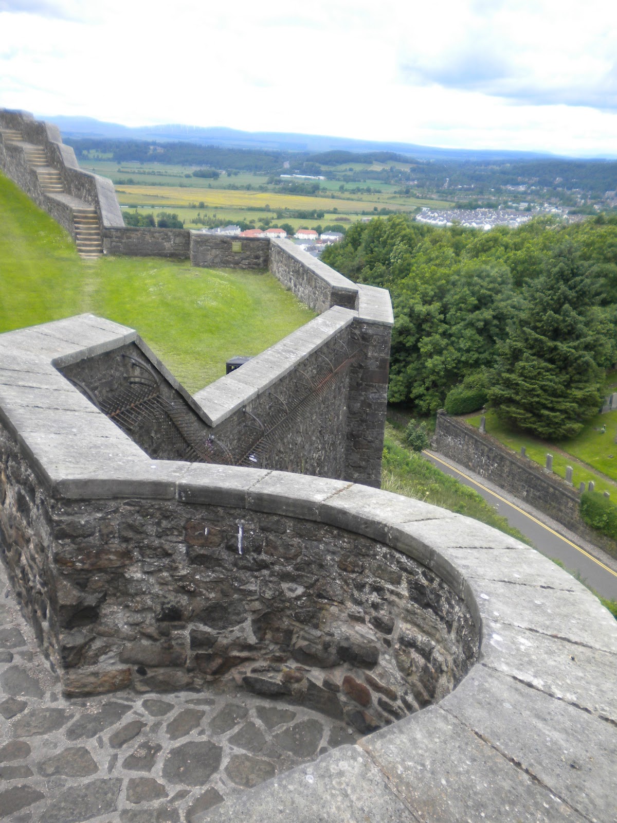 Groteskology: June 2012