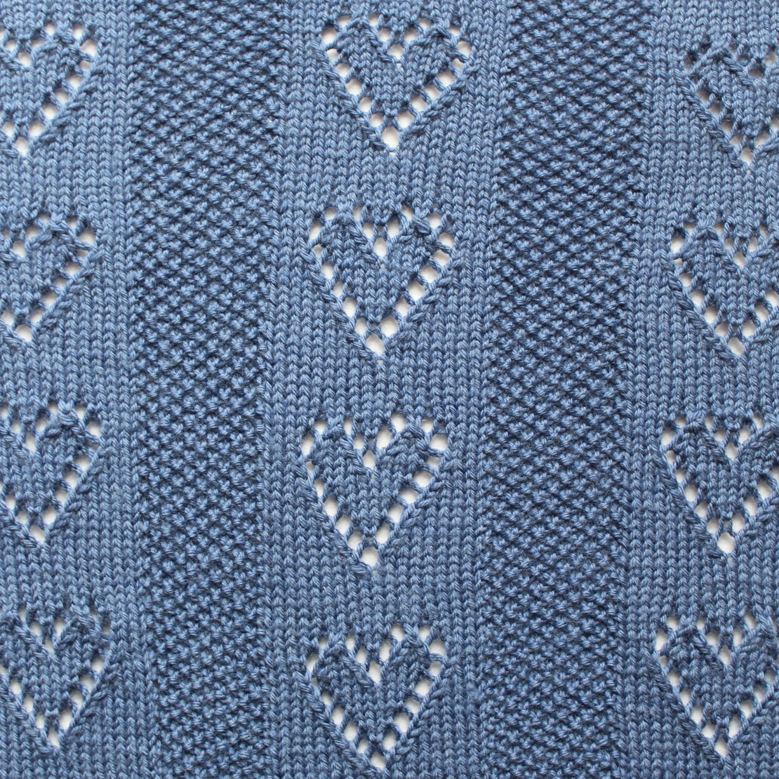 Nightingale & Dolittle: Knitting: Lace Hearts Cardi