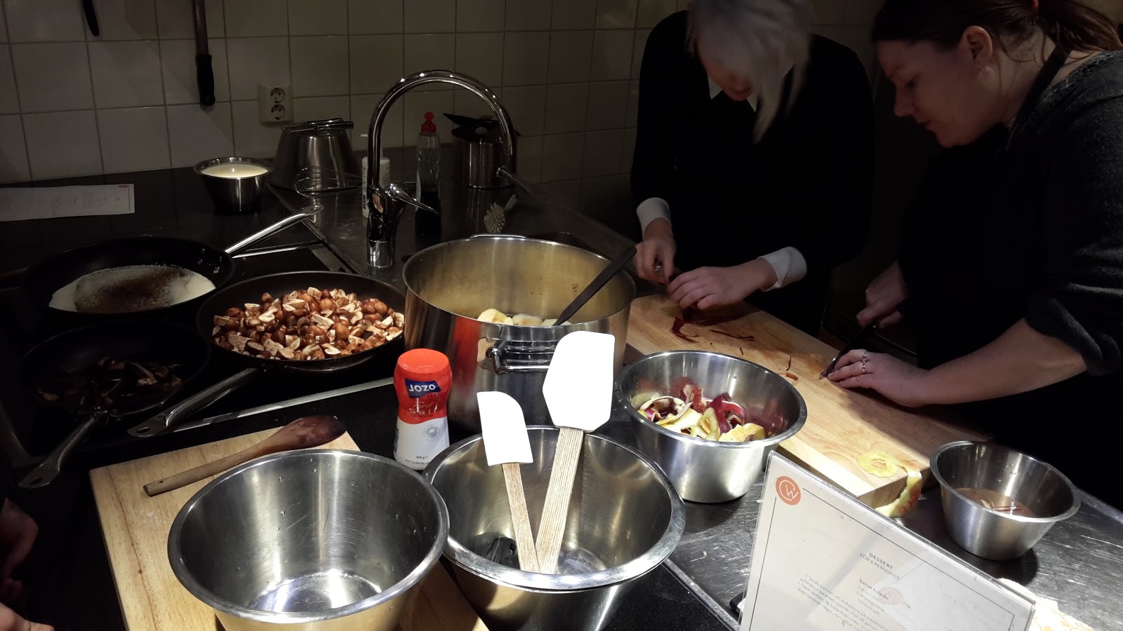 I mitt sockerskrin...: Julbord på Cajsa Warg