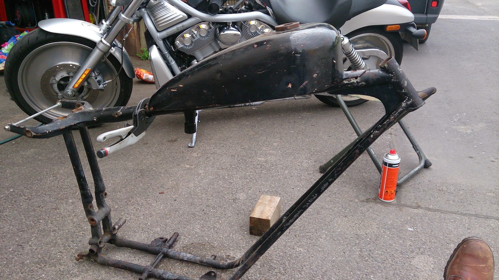 No Name Cycles: Arlen Ness Ironhead Hard head weld on frame section ...