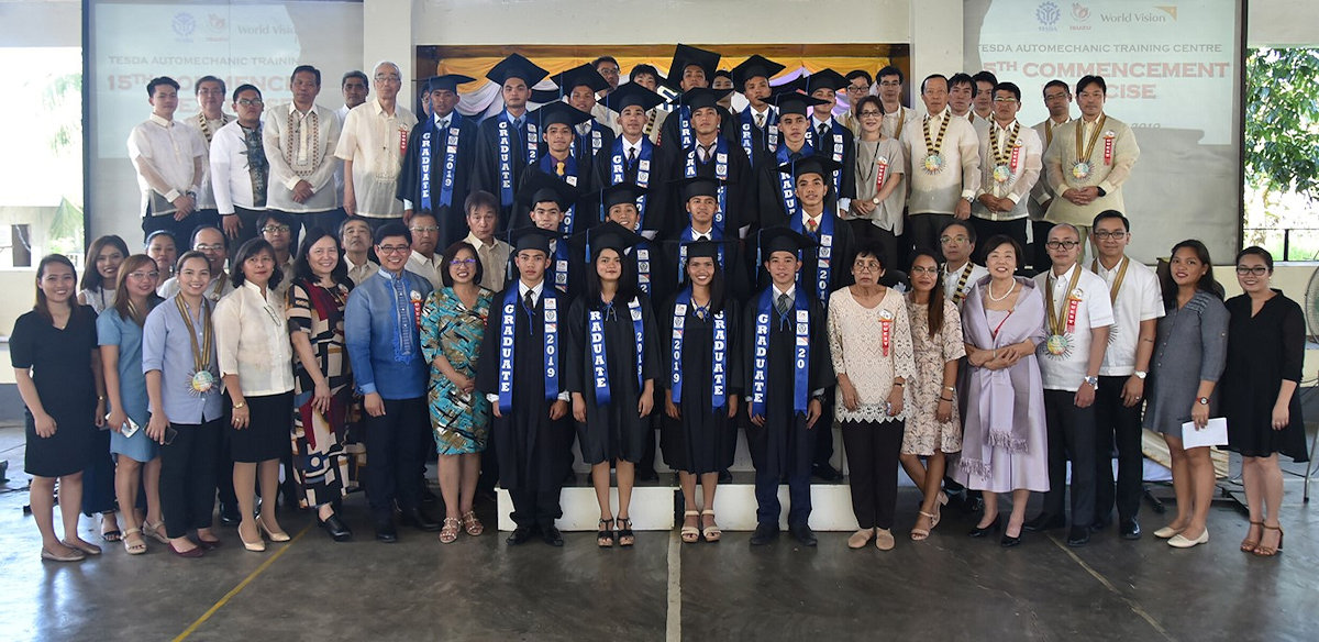 Isuzu Philippines, TESDA Hold Graduation Ceremony for Auto Mechanic ...