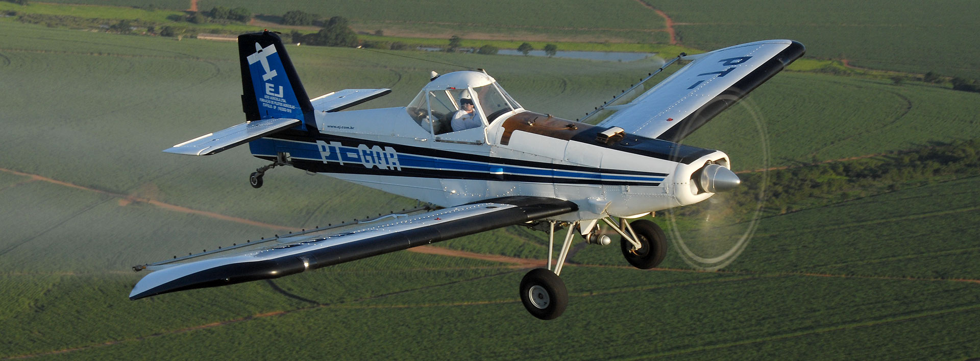 EMBRAER EMB-203 IPANEMA