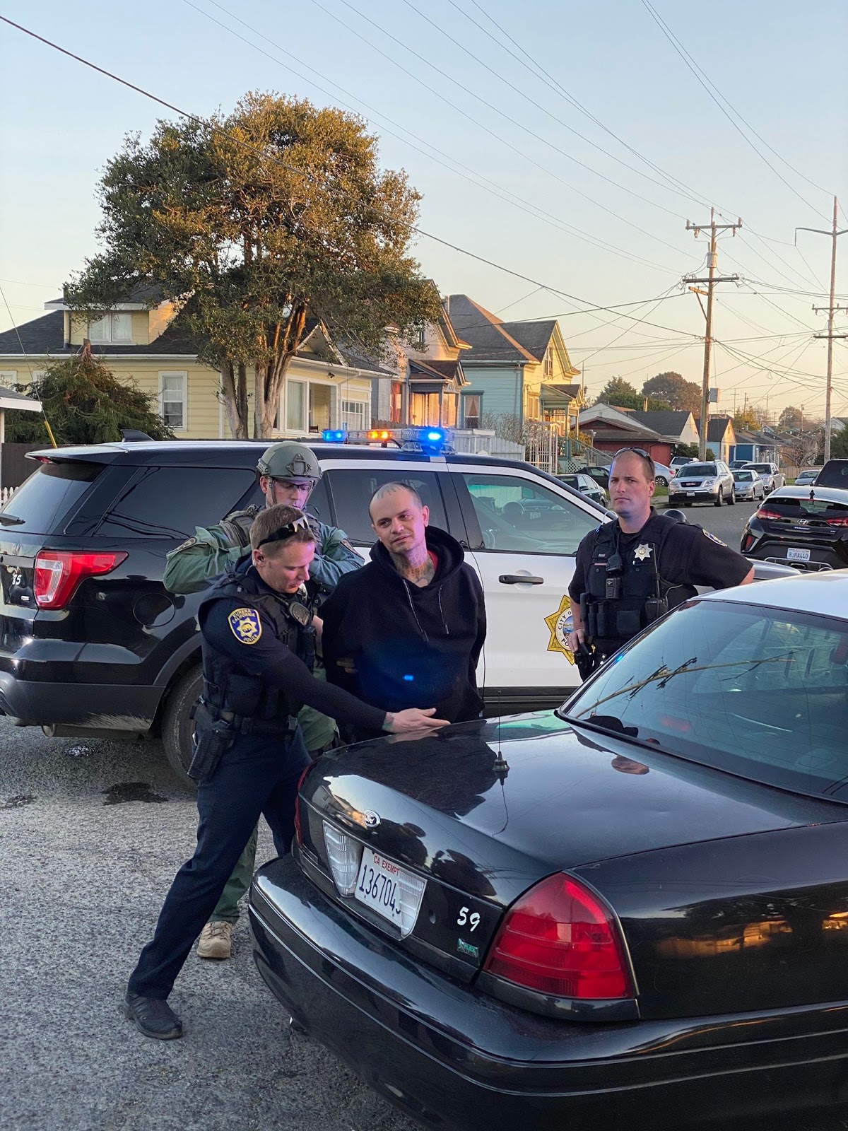 John Chiv: HCSO led SWAT team assists EPD in arresting suspect