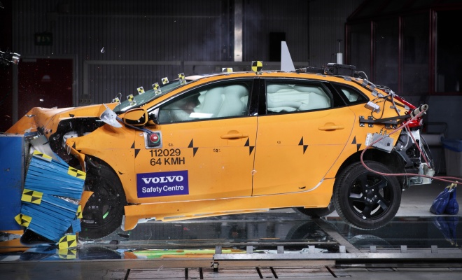 Volvo V40: no bargain but should prove frugal