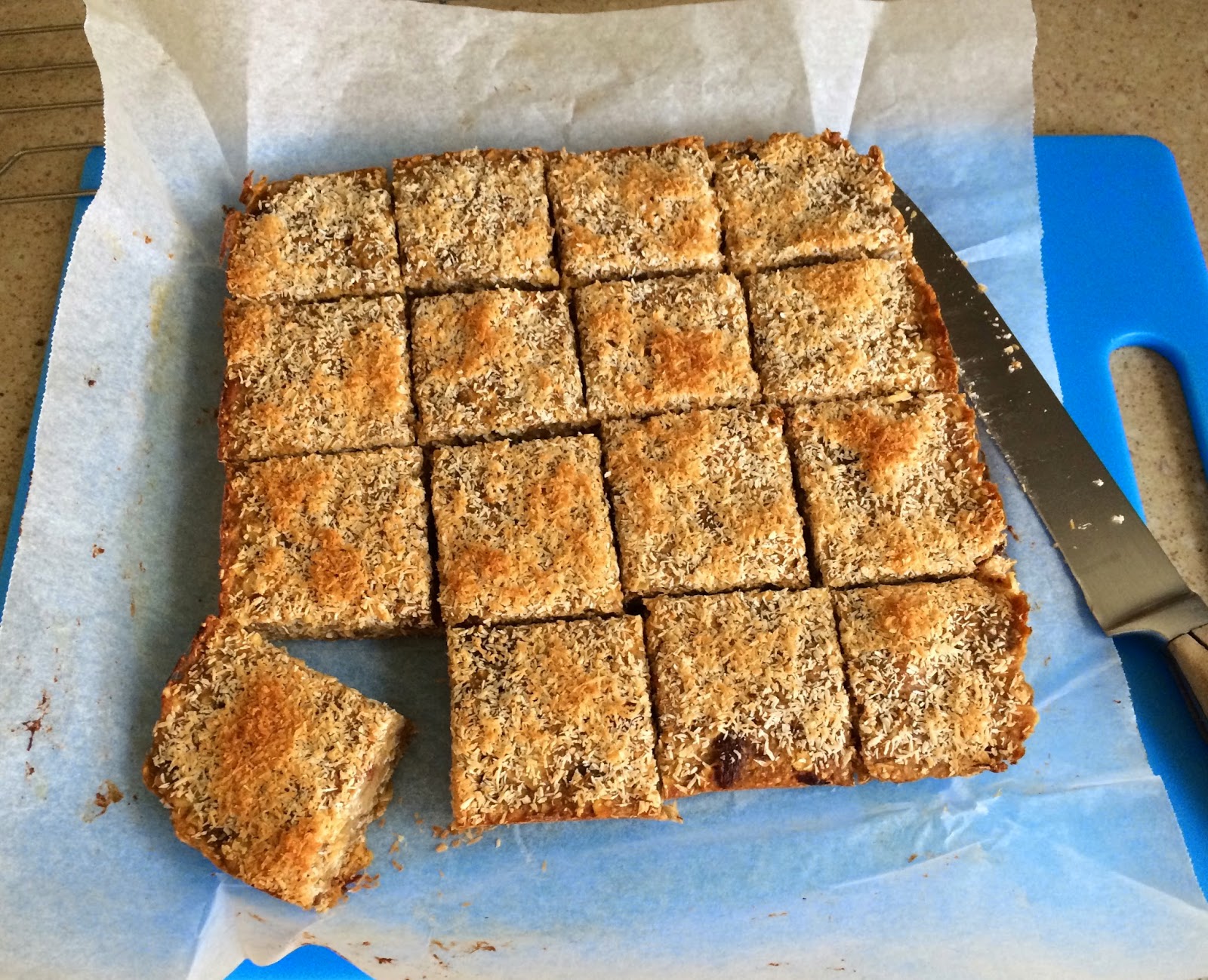 The Dietetic Degustation: Toasted Coconut & Date Slice