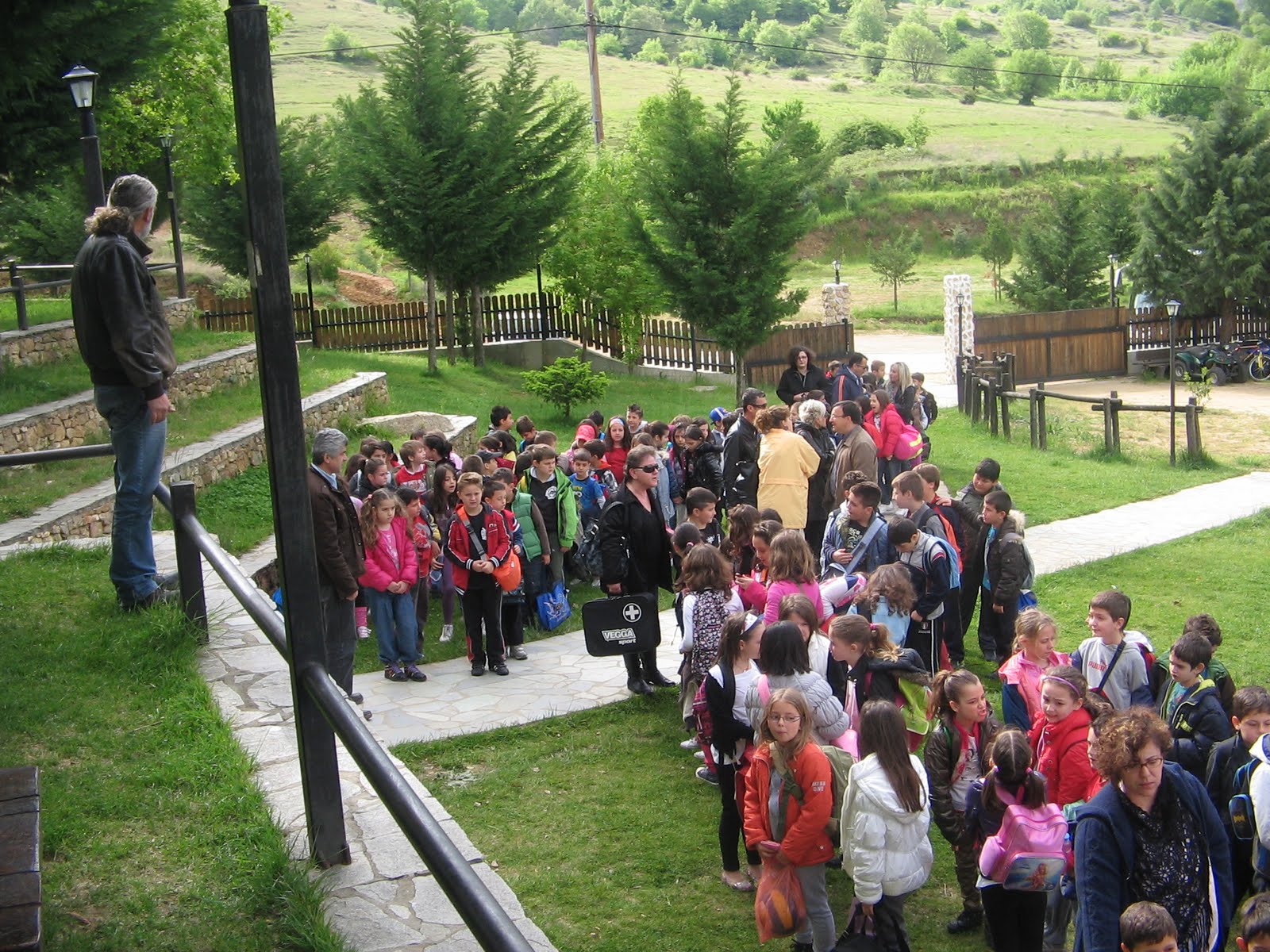 ΠΑΤΕΡΑΣ ΣΩΦΡΟΝΙΟΣ ΣΜΑΡΑΓΔΑΚΗΣ: ΕΚΠΑΙΔΕΥΤΙΚΗ ΕΚΔΡΟΜΗ ΣΤΟ ΚΤΗΜΑ ΑΓΝΑΝΤΙ ...