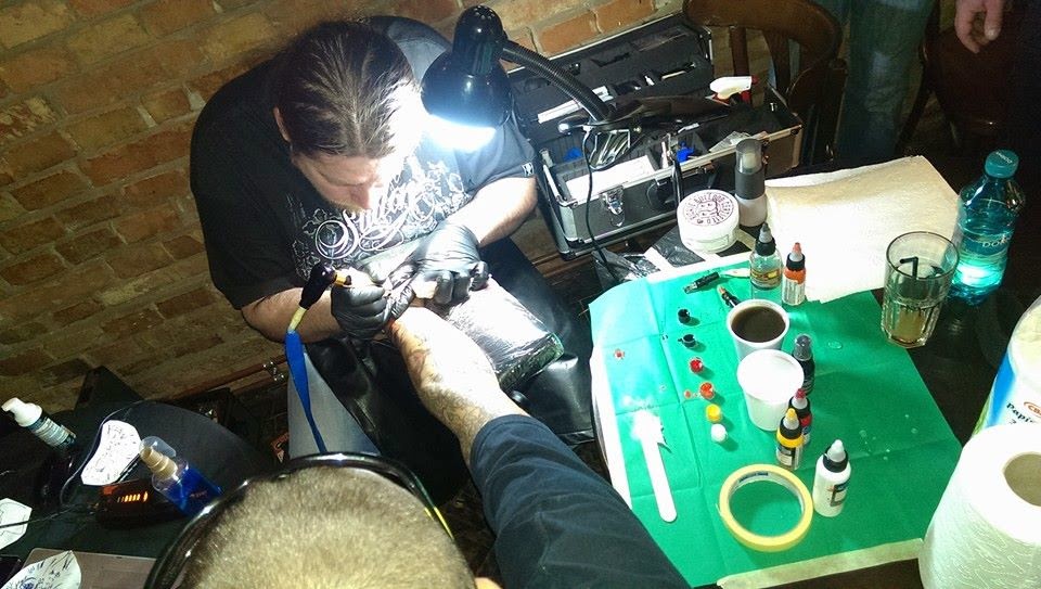 All about tattoos and ink: Tattoo Artist Needed