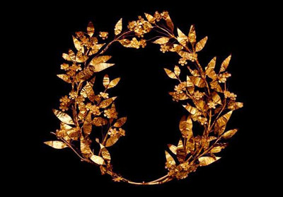 east side bride: Is a LAUREL WREATH the new flower crown?