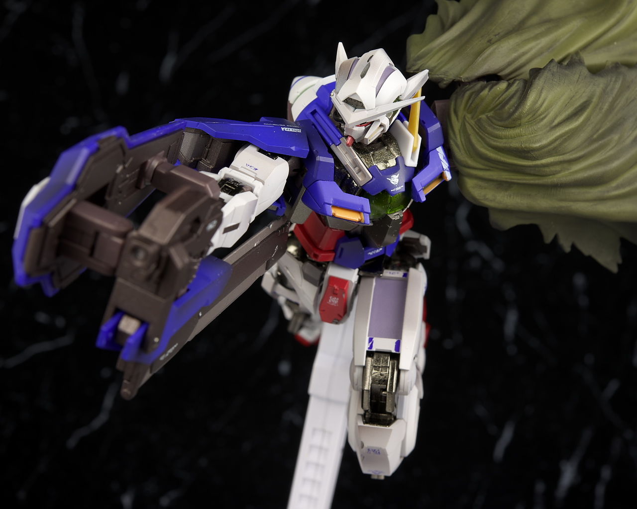 GUNDAM GUY: METAL BUILD 1/100 Gundam Exia Repair - Review by Hacchaka