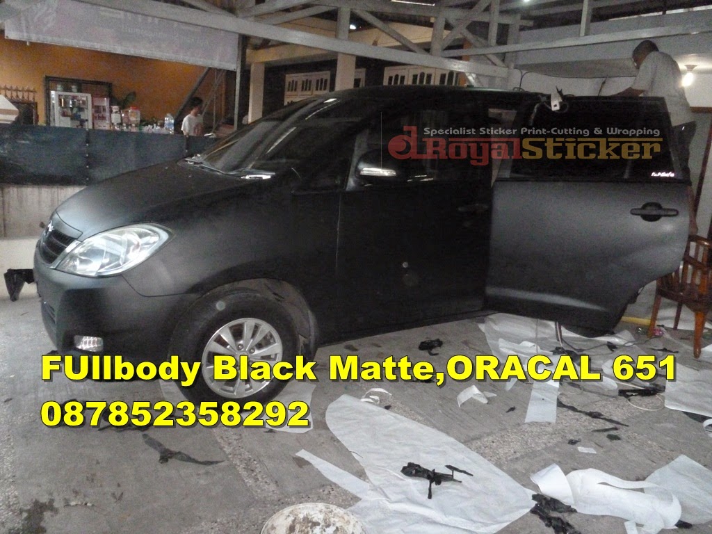 custom stiker mobil branding wrapping dan cutting sticker