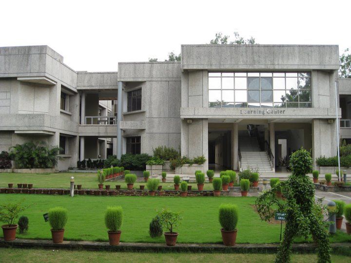 XLRI Jamshedpur - News and Latest Updates: XLRI, Santa Clara in pact to ...