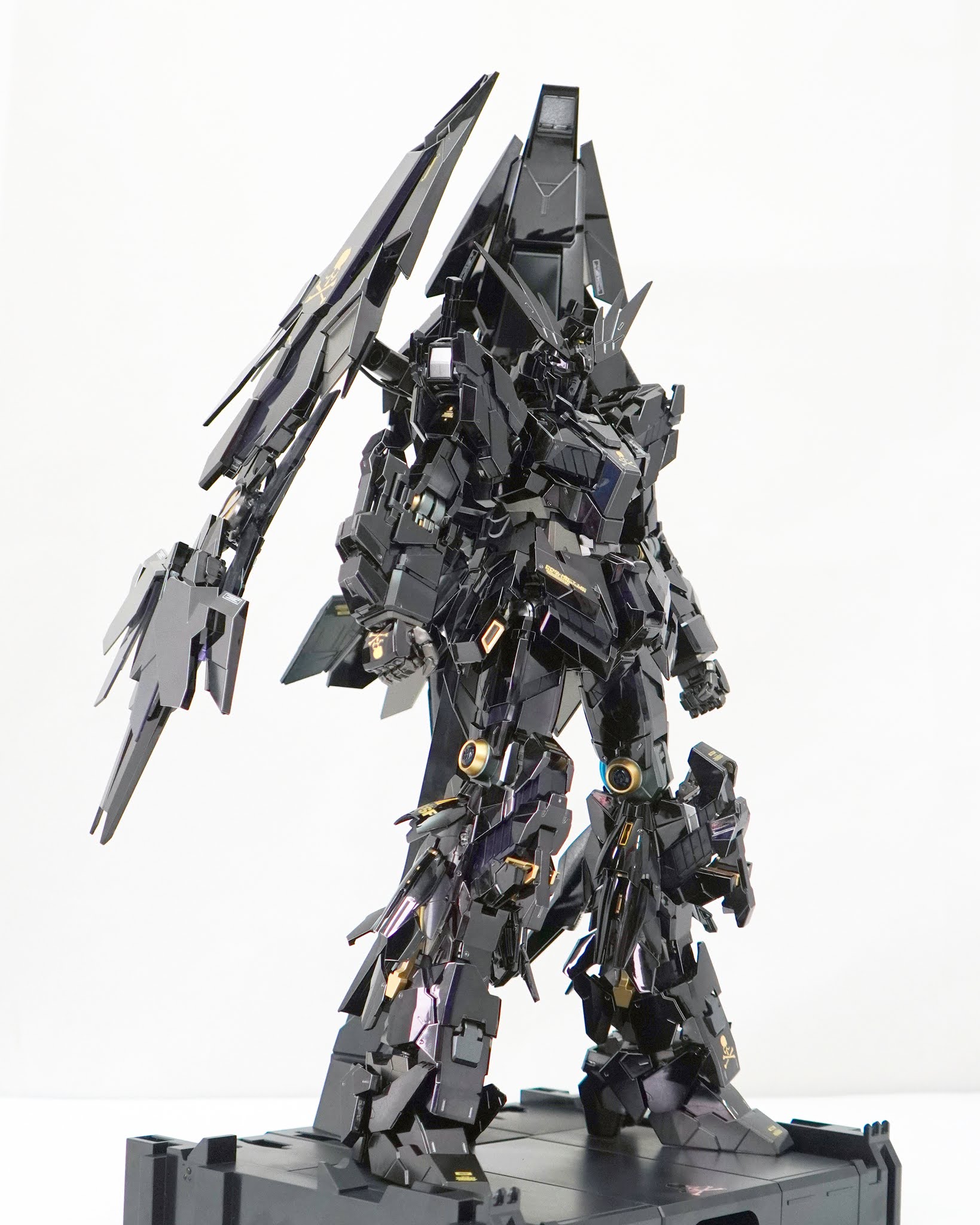 MASTER MIND - "STRICT G" - PG 1/60 UNICORN GUNDAM "PHENEX"