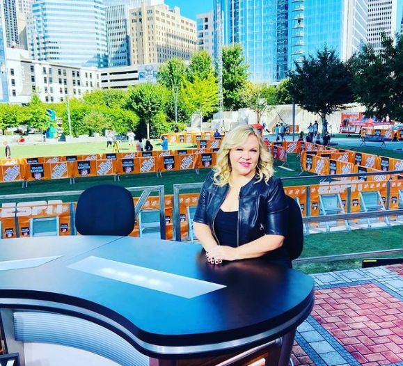 What is Holly Rowe's Net Worth? Her Bio, Salary, Married, Spouse ...