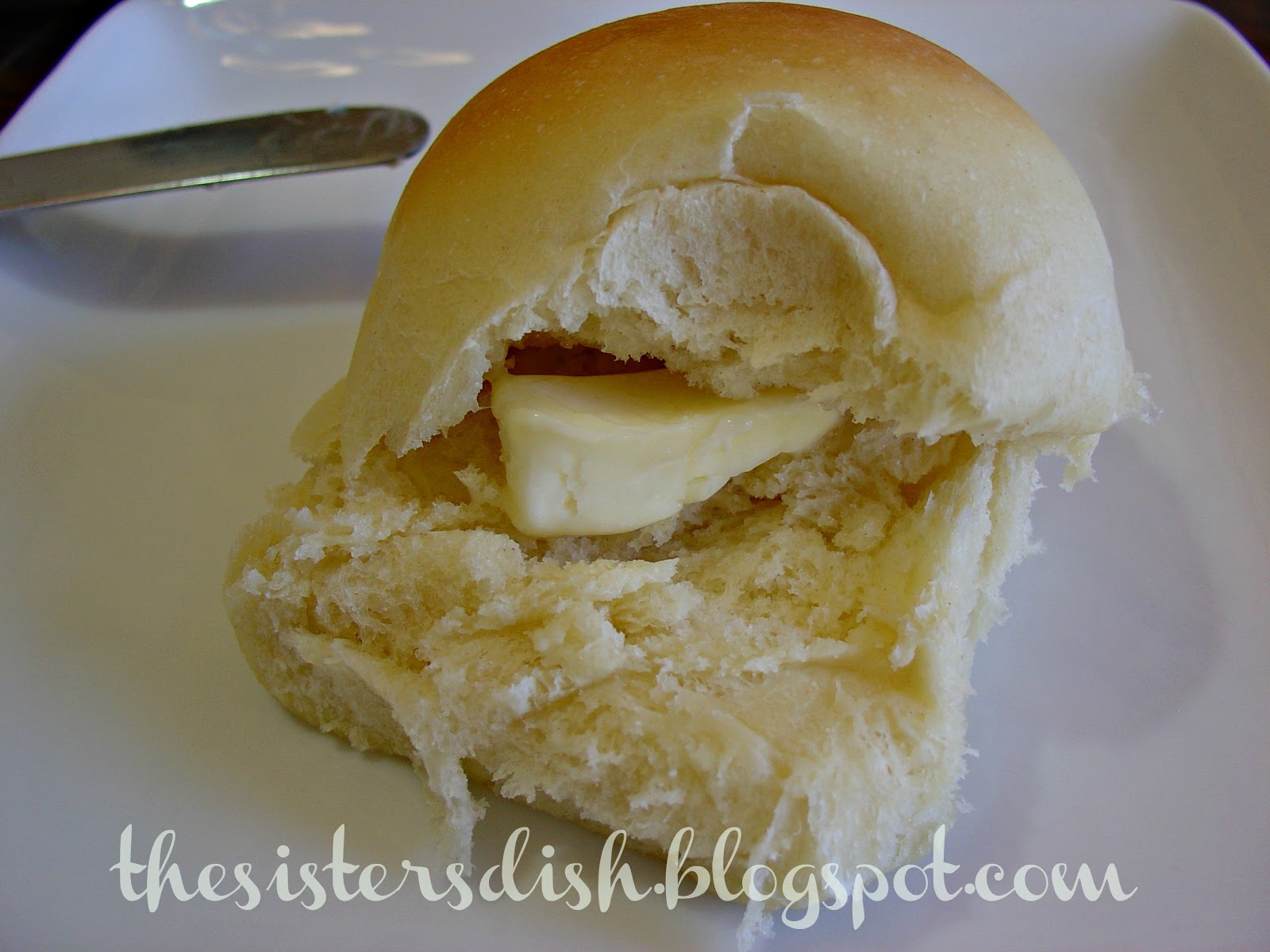 The Sisters Dish: Dinner Rolls
