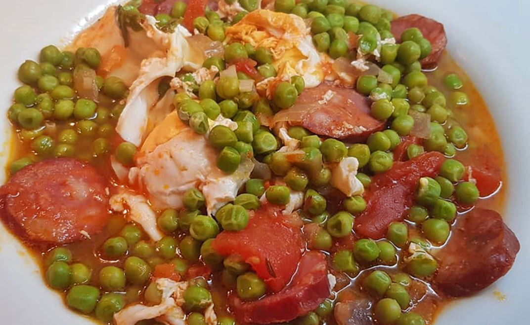 Arquivo das Melhores Receitas de Portugal: Ervilhas com ovos