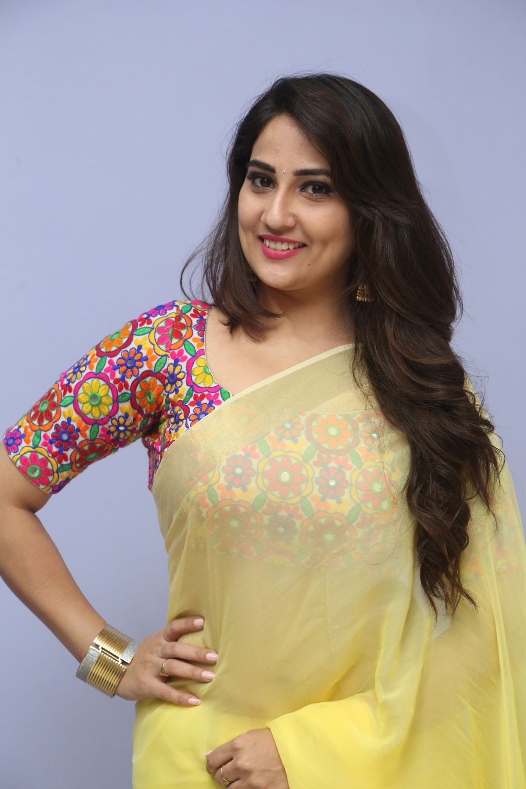 Anchor Manjusha latest dazzling photos gallery