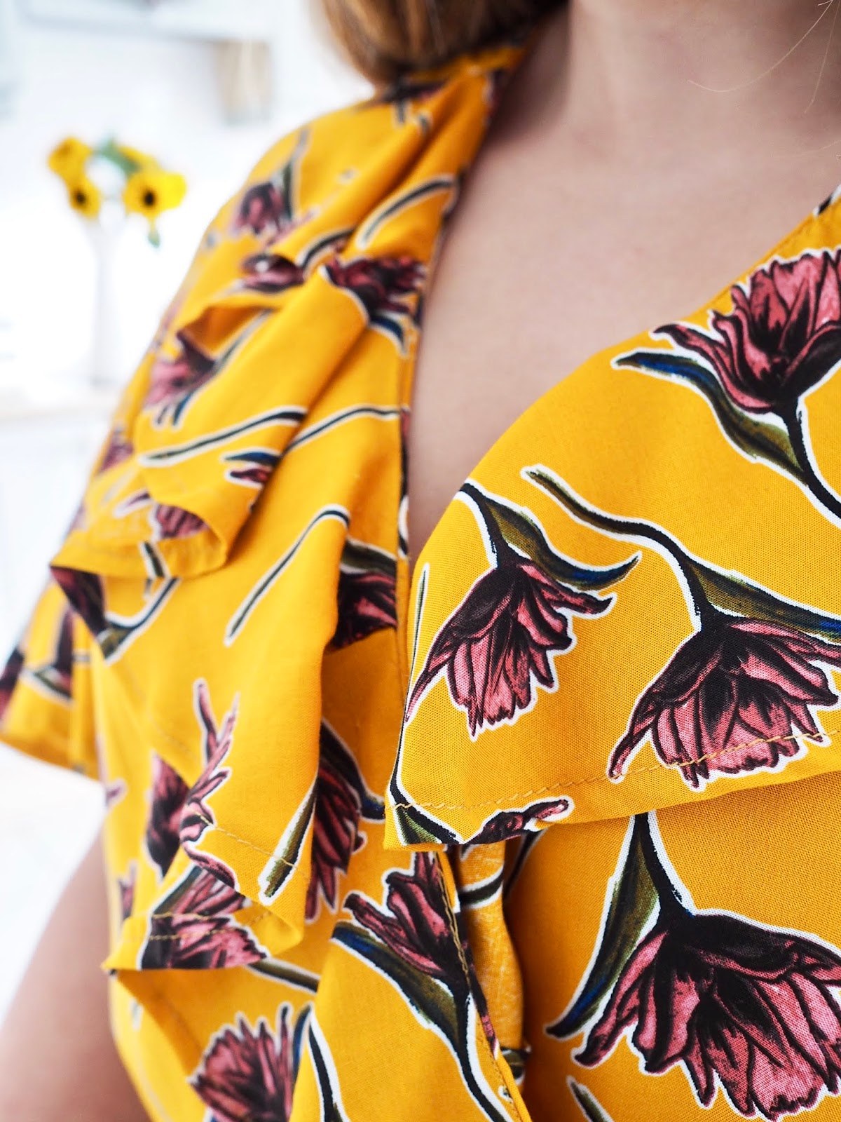 DIY wrap dress, Simplicity 8608 |AD - Dainty Dress Diaries