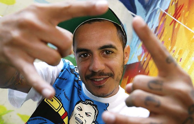 ESTÁ CHEGANDO A HORA (ABRE ALAS) - MARCELO D2